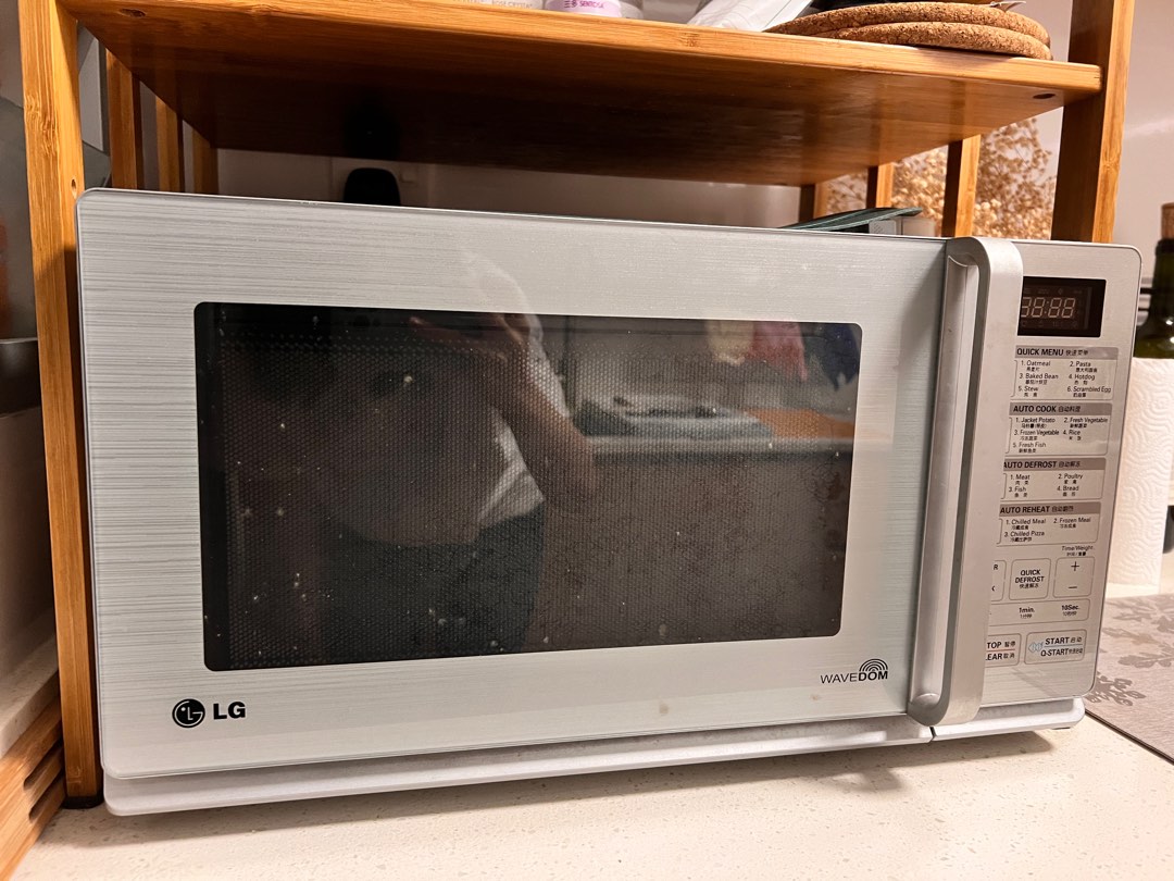 LG microwave, fully functional, TV & Home Appliances, Kitchen ...