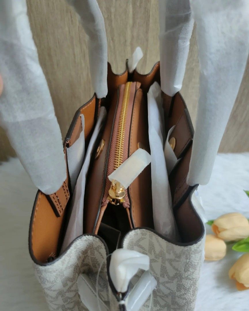 MICHAEL KORS Emilia Small Logo Satchel, Luxury, Bags & Wallets on Carousell