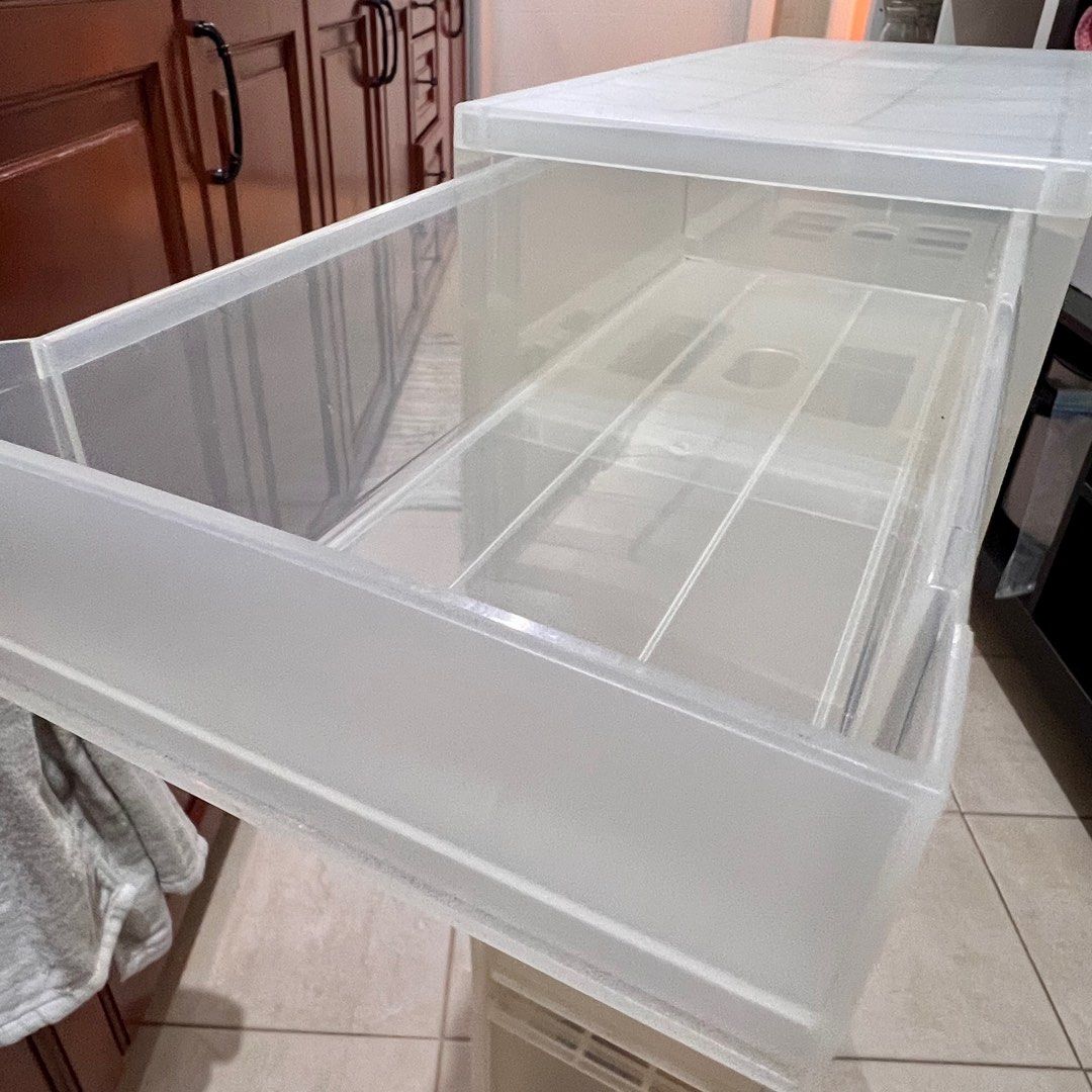 MUJI 4 Tier Slim Plastic Drawer Cabinet Shelves with Wheels, Furniture ...