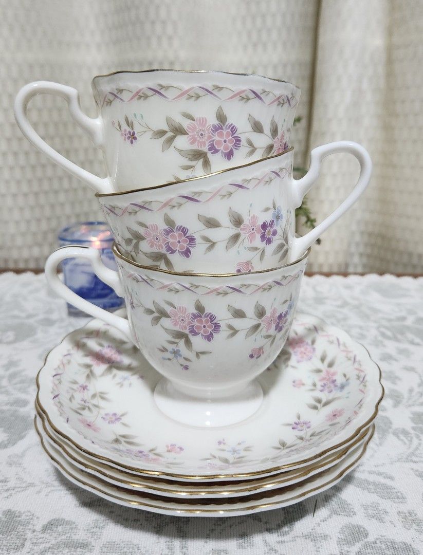 Narumi floral cups and saucers, Furniture & Home Living, Kitchenware ...