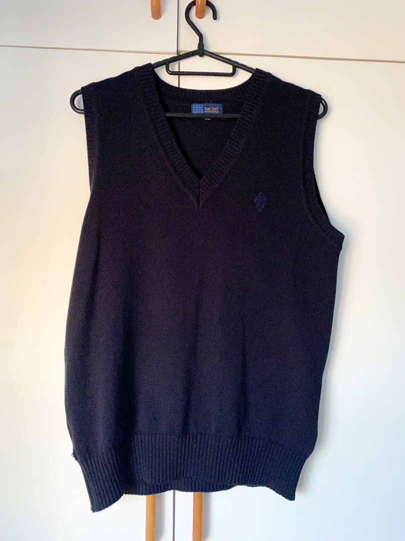 Navy blue knit vest, Women's Fashion, Tops, Sleeveless on Carousell