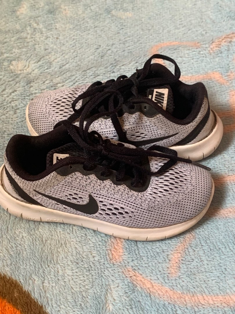 Nike Free RN Kids Running Shoes Black/Gray, Babies & Kids, Babies & Kids Fashion on Carousell