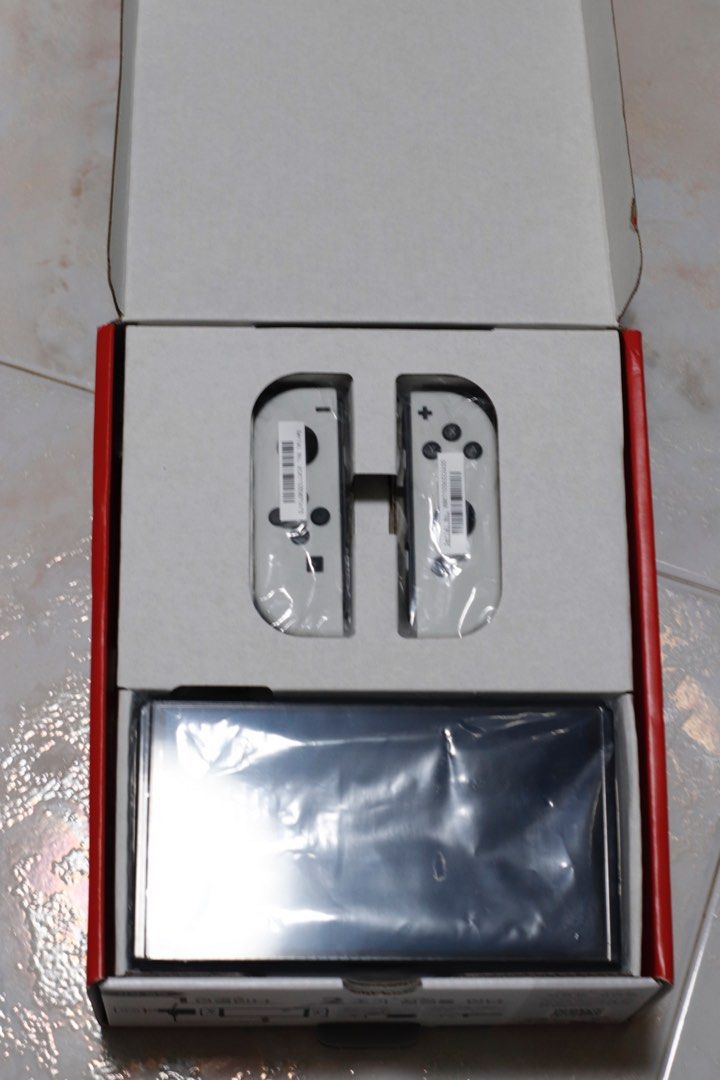 Nintendo switch oled korean set with 128gb sd card, Video Gaming, Video ...