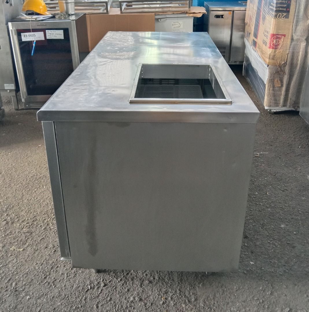 Panasonic 2 door Salad counter chiller, TV & Home Appliances, Kitchen ...