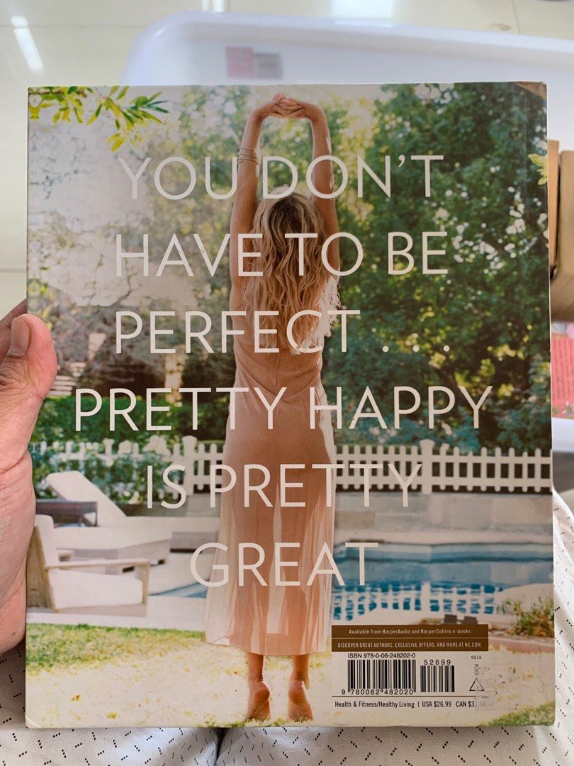 PRETTY HAPPY KATE HUDSON COFFEE TABLE BOOK HARDBOUND, Hobbies & Toys ...