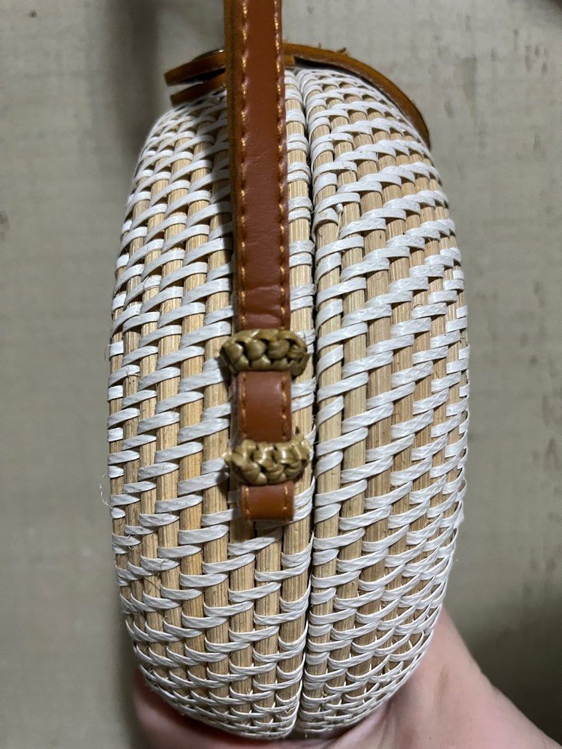 Rotan bag - BARU, Fesyen Wanita, Tas & Dompet di Carousell