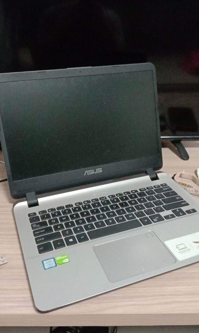 Rush Asus x407uf i3 8th gen 1tera hdd 2gb graphics 4gb ram expandable ...