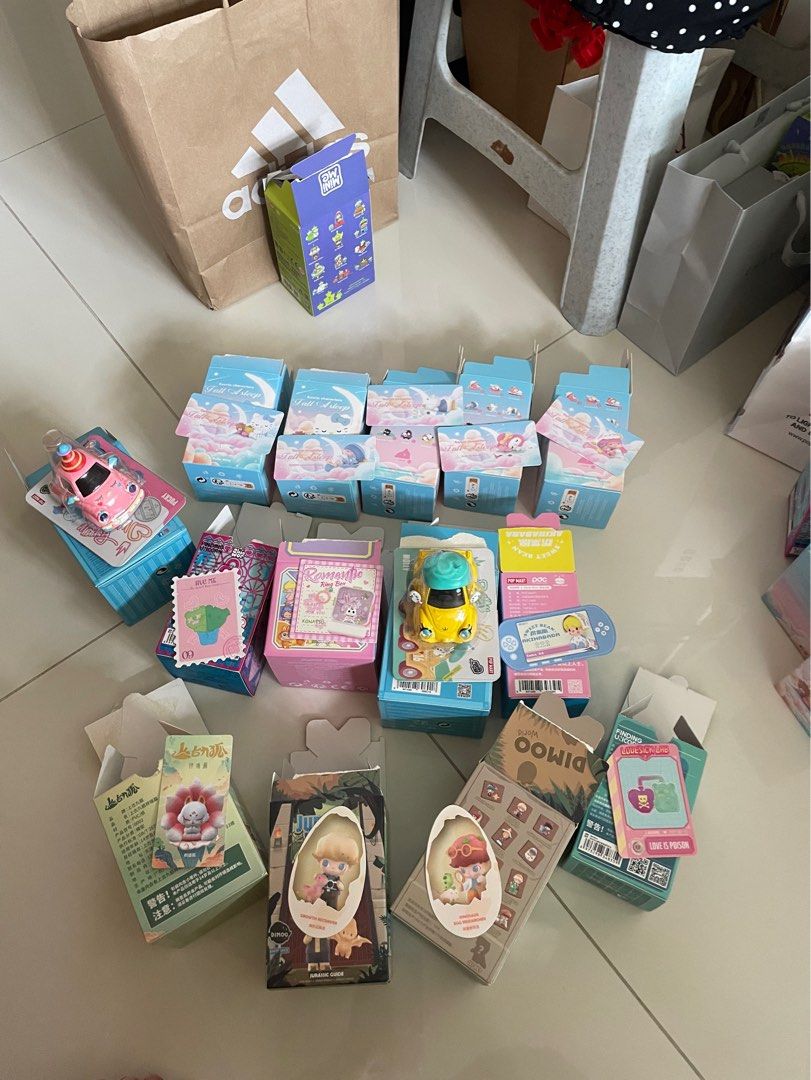 sanrio falling asleep dimoo jurassic world shinwoo popmart bumper car ...