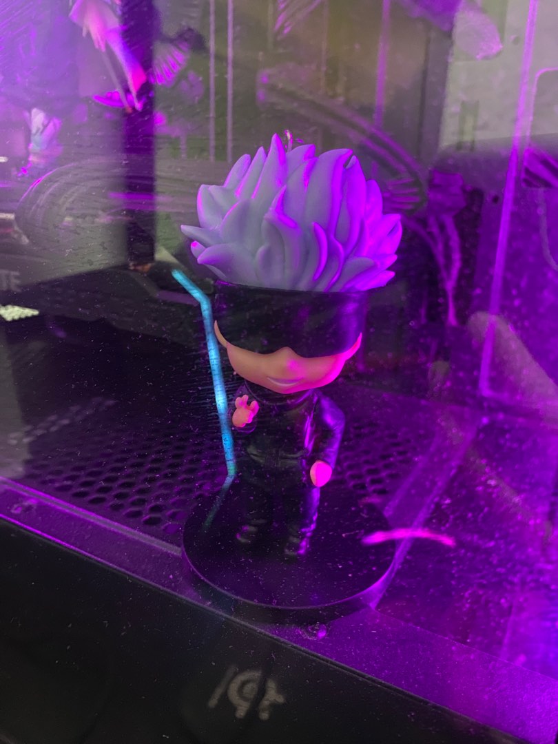 Satoru gojo figurine keychain, Hobbies & Toys, Toys & Games on Carousell