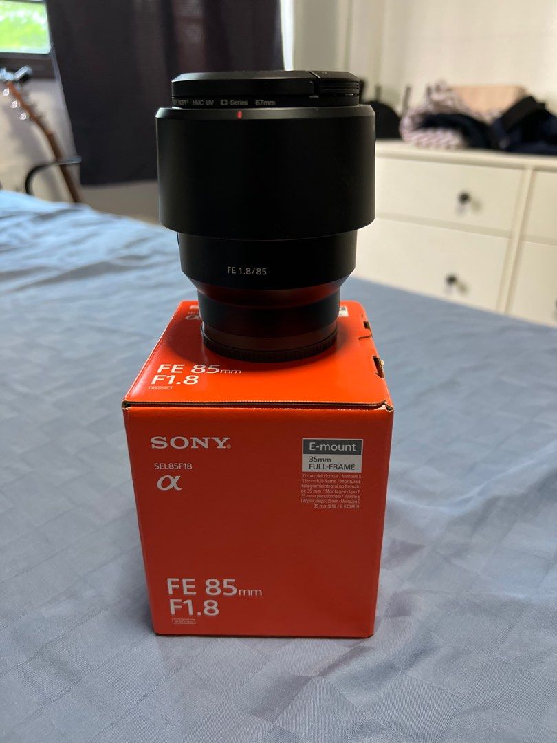 Sony 85mm 1.8 FE lens, Photography, Lens & Kits on Carousell