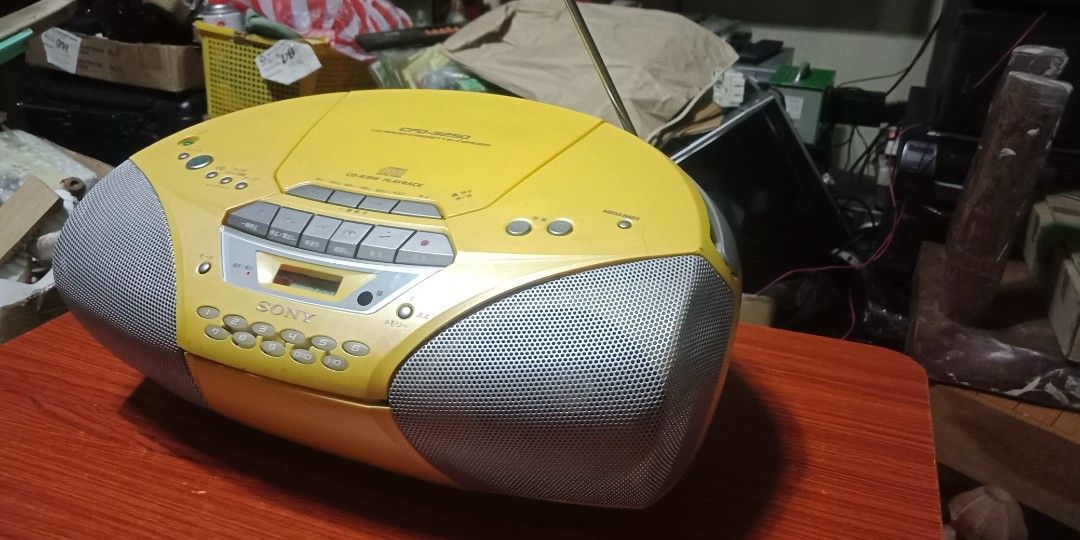 Sony CFD-S250 CD Cassette Radio, Audio, Portable Music Players on Carousell