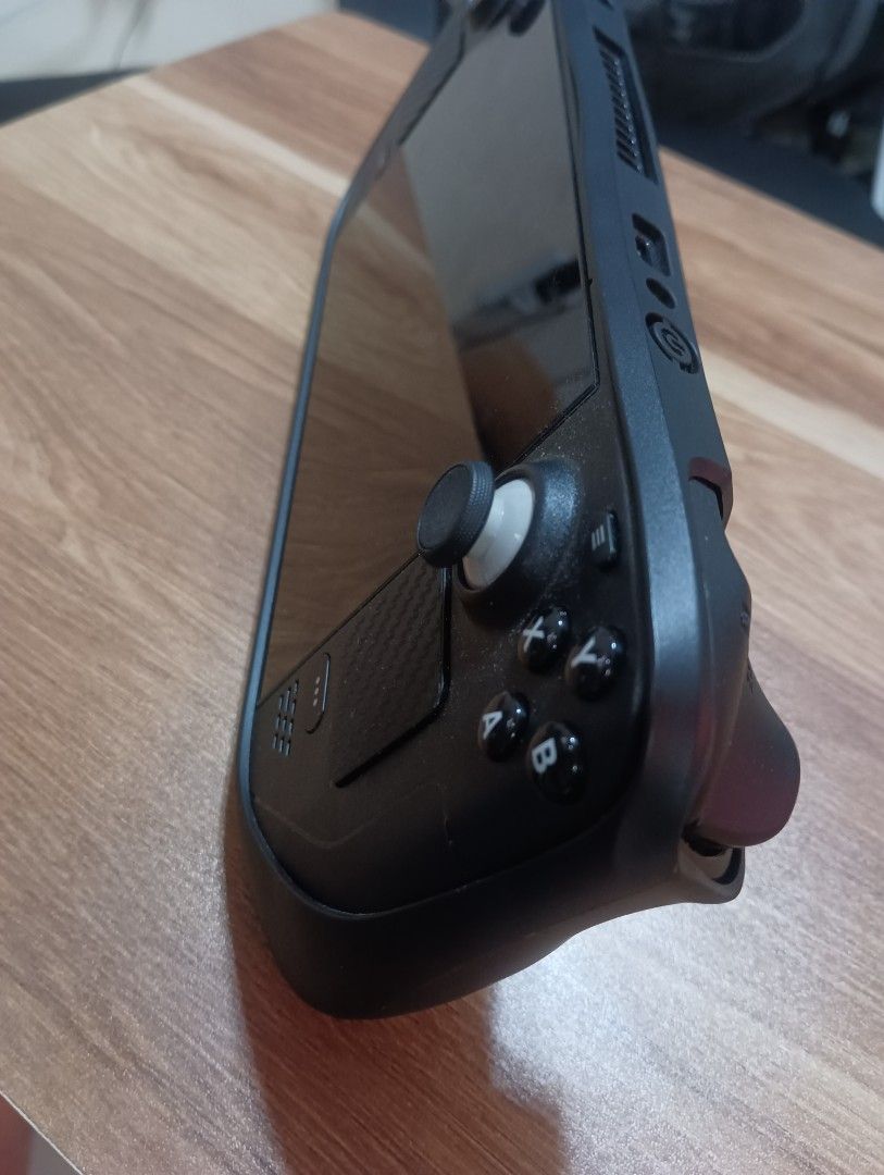 Steam Deck 1TB, Video Gaming, Video Game Consoles, Others on Carousell