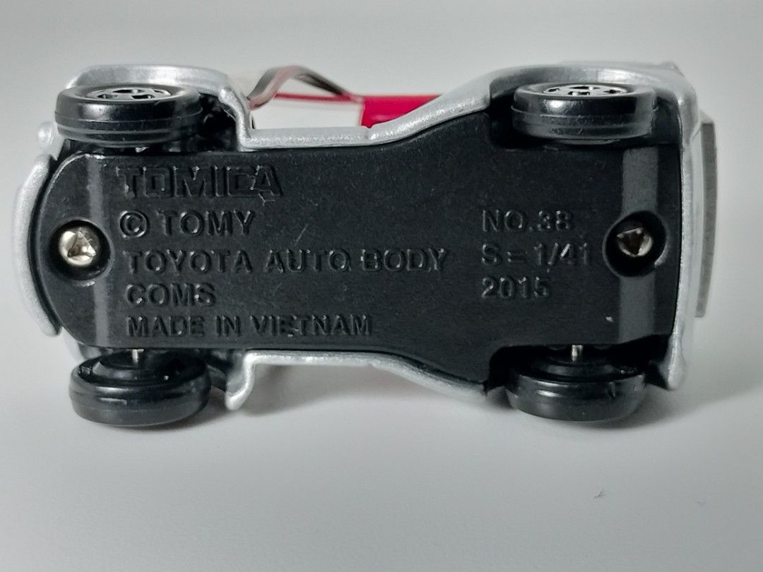 Takara Tomy Tomica #38 Toyota Auto Body COMS Scale 1/41 Diecast Toy Car ...
