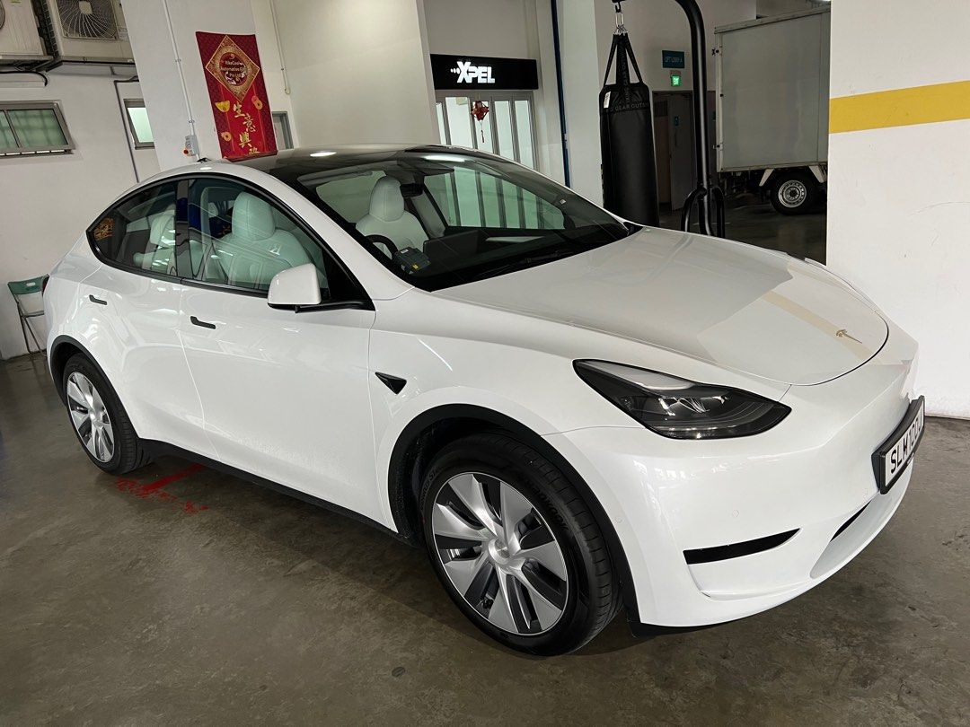 Tesla Model Y original Gemini rims and tyres - 1 month old, Car ...