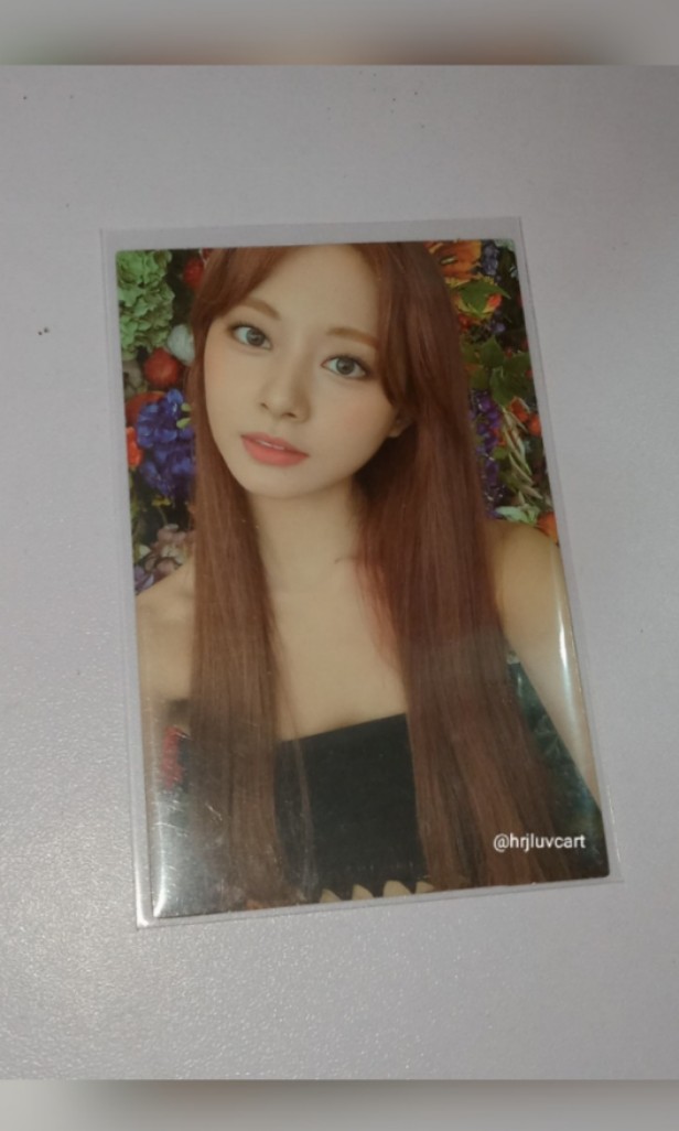 twice tzuyu ewo pc photocard, Hobbies & Toys, Memorabilia ...