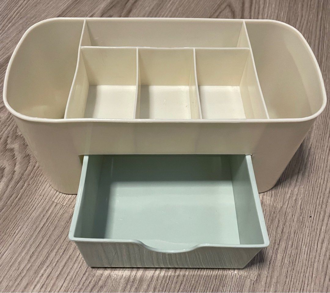 Vanity organiser, Furniture & Home Living, Home Improvement ...