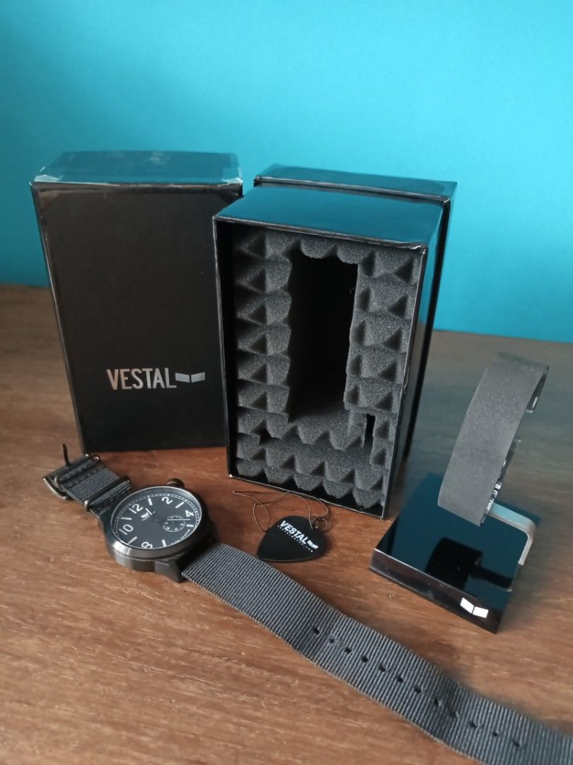 Vestal Canteen Zulu Black Lume watch, Men's Fashion, Watches & Accessories, Watches on Carousell