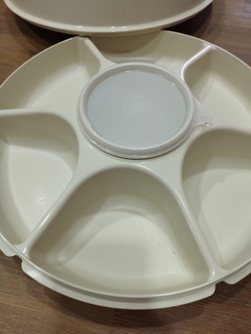 Vintage TUPPERWARE divided container with lid, Furniture & Home Living ...