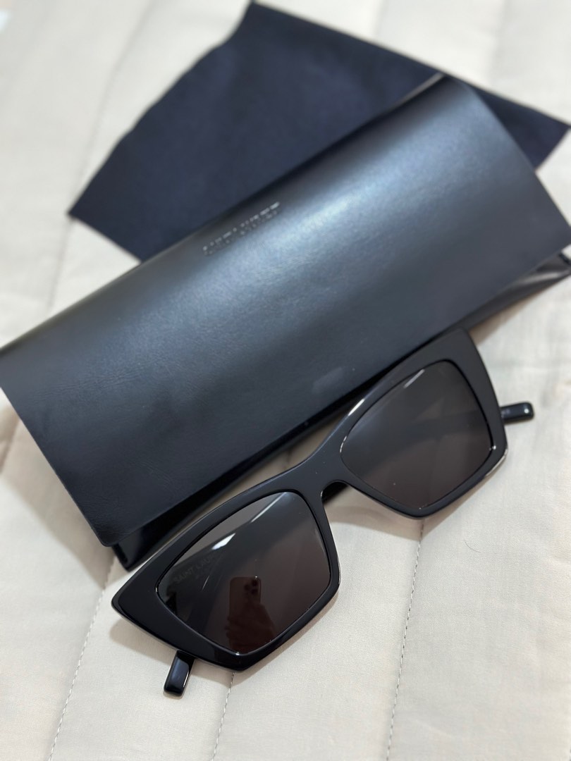 YSL SL 276 (Heart Evangelista Shades), Women's Fashion, Watches ...