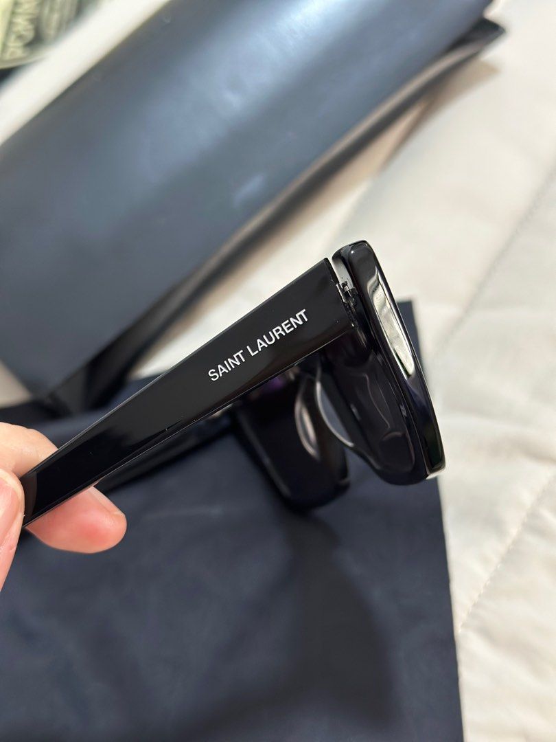 YSL SL 276 (Heart Evangelista Shades), Women's Fashion, Watches ...