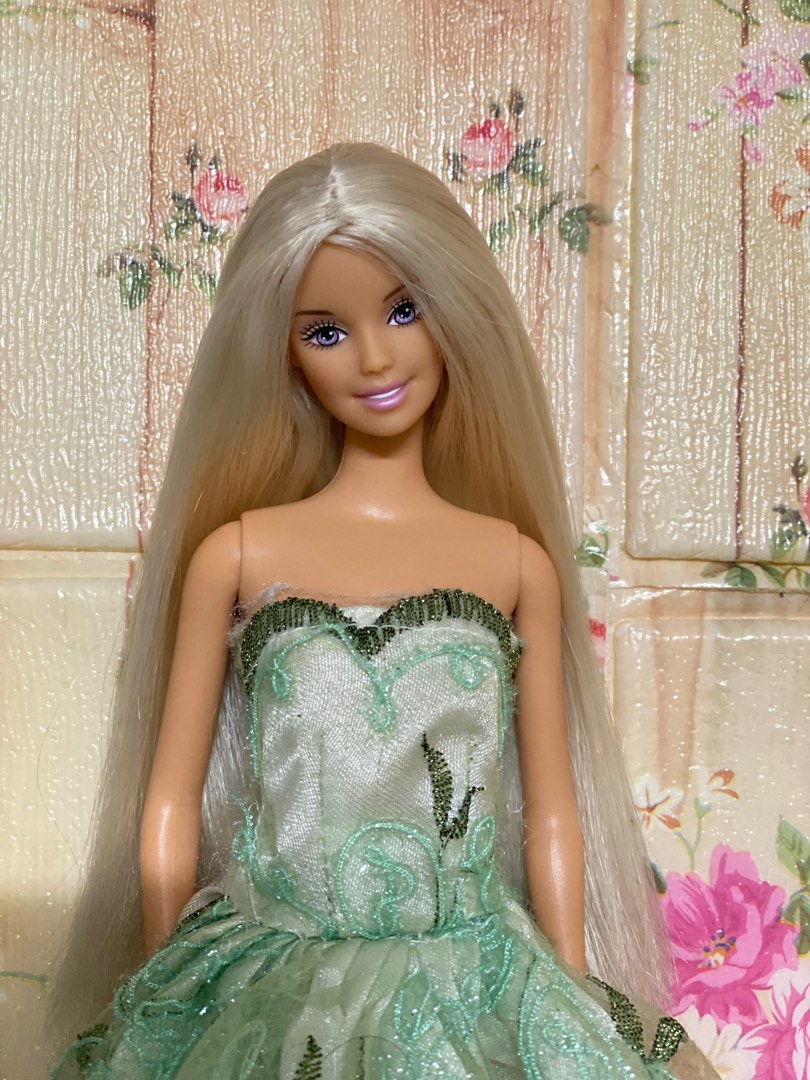Barbie preloved mattel, Hobbies & Toys, Toys & Games on Carousell