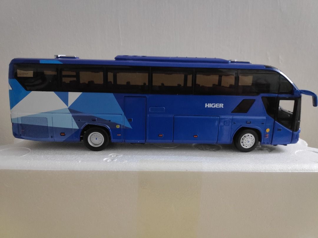 Blue 1:42 Scale Diecast Higer KLQ6125B H92 Coach Bus Model, Hobbies ...