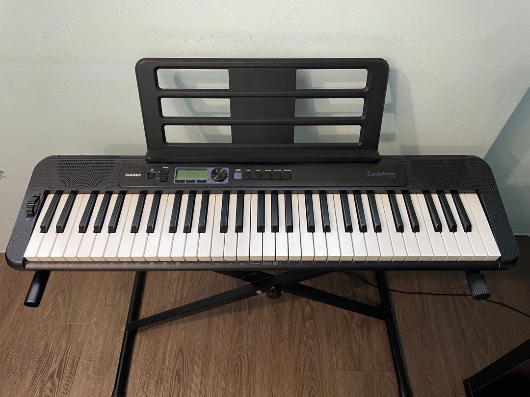 Casiotone CTs-300, Hobbies & Toys, Music & Media, Musical Instruments ...