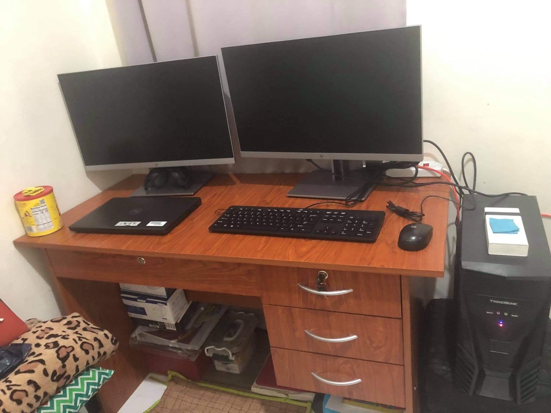 Computer Table, Furniture & Home Living, Office Furniture & Fixtures on ...