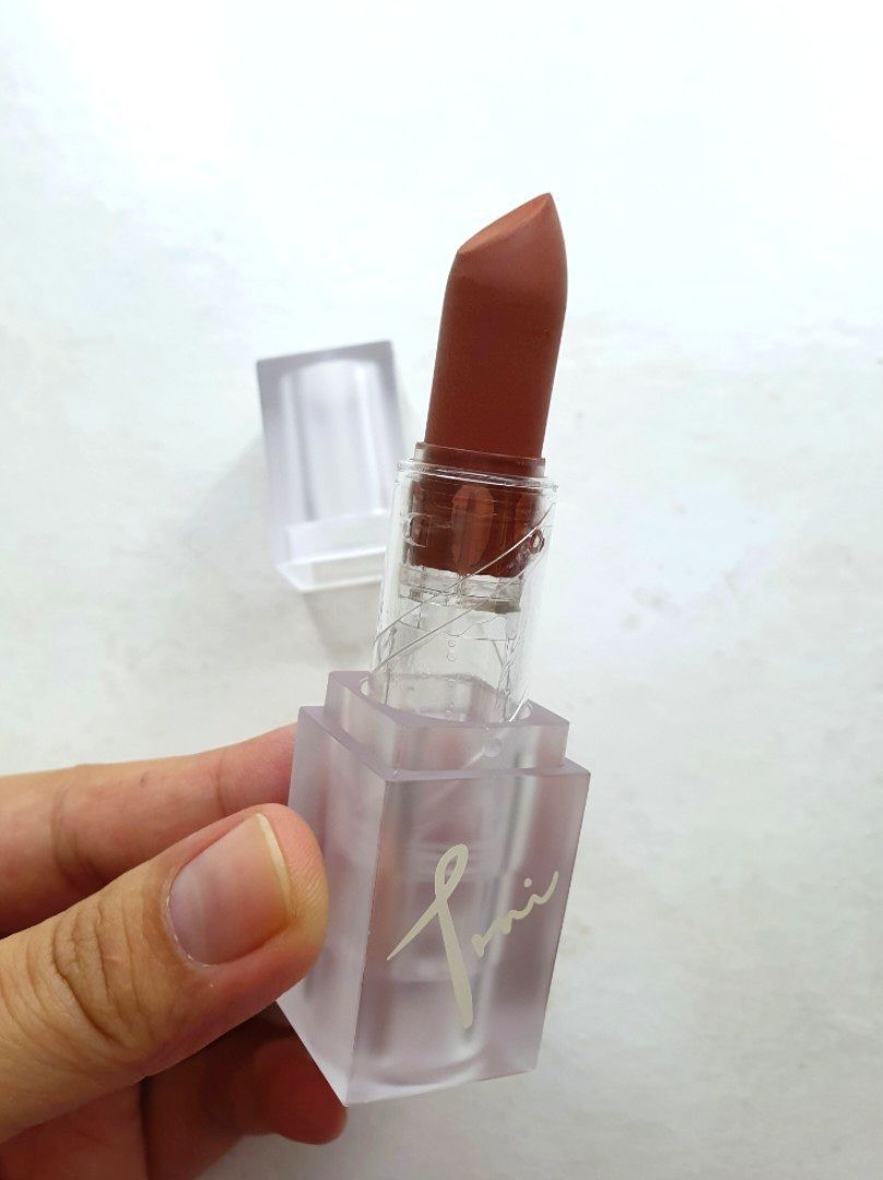 Detail Cosmetics Powder Pout Lipstick Toni Sia Beauty And Personal Care Face Makeup On Carousell