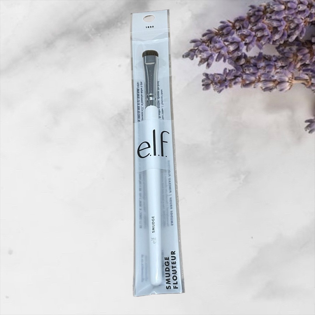 ELF smudge brush, Beauty & Personal Care, Face, Makeup on Carousell