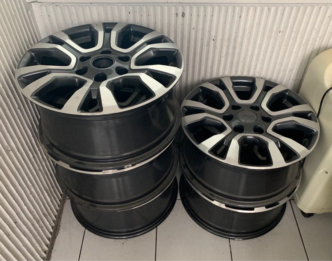 RUSH SALE - Ford Ranger Wildtrak 2019 Stock Mags (Set of 5), Good as ...