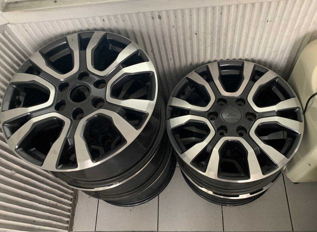 RUSH SALE - Ford Ranger Wildtrak 2019 Stock Mags (Set of 5), Good as ...