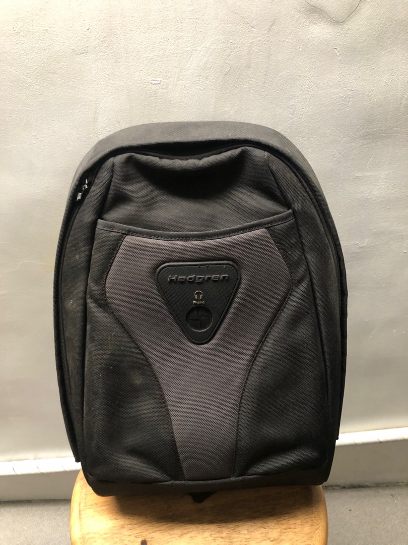 Hedgren Backpack, Men's Fashion, Bags, Backpacks on Carousell