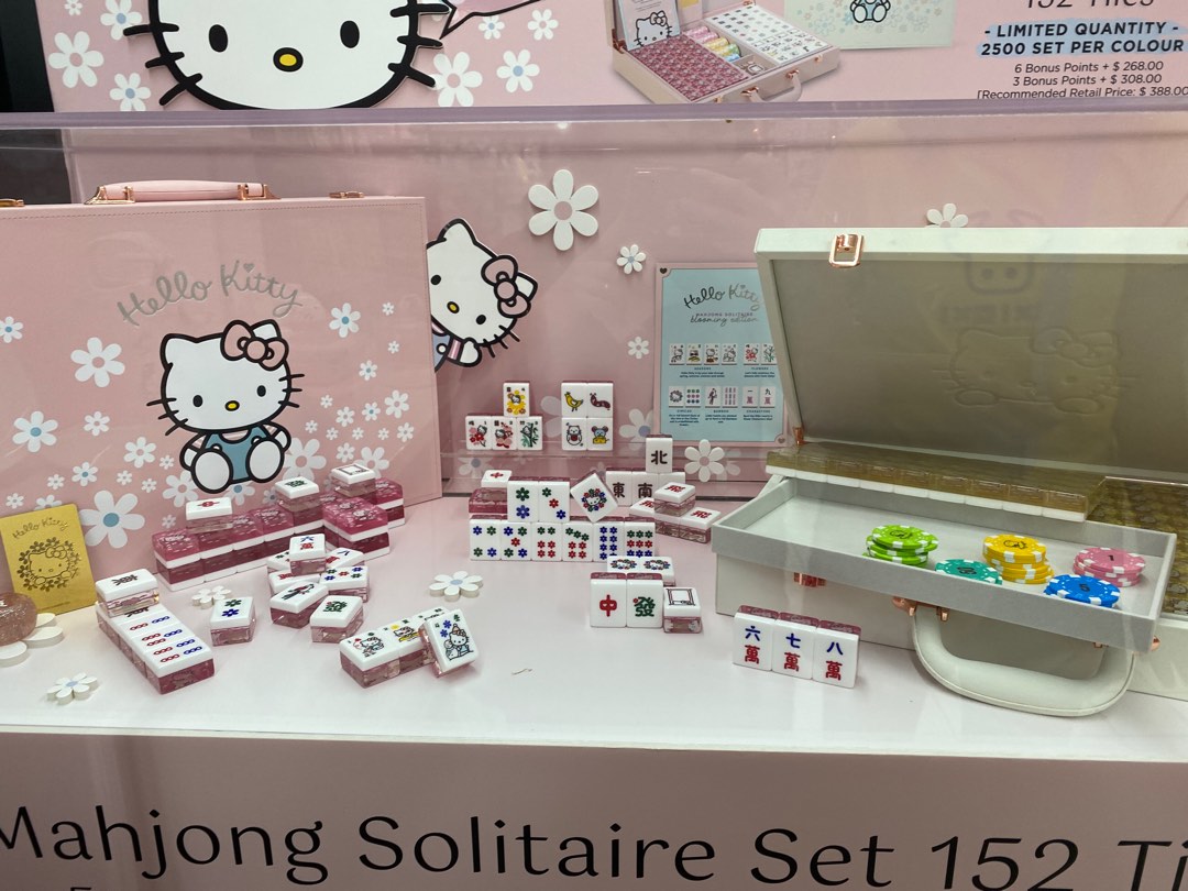 Hello kitty mahjong, Hobbies & Toys, Memorabilia & Collectibles ...