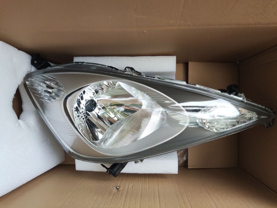 Honda fit ge6 2008 up right headlight. Water seepage, Car Accessories ...