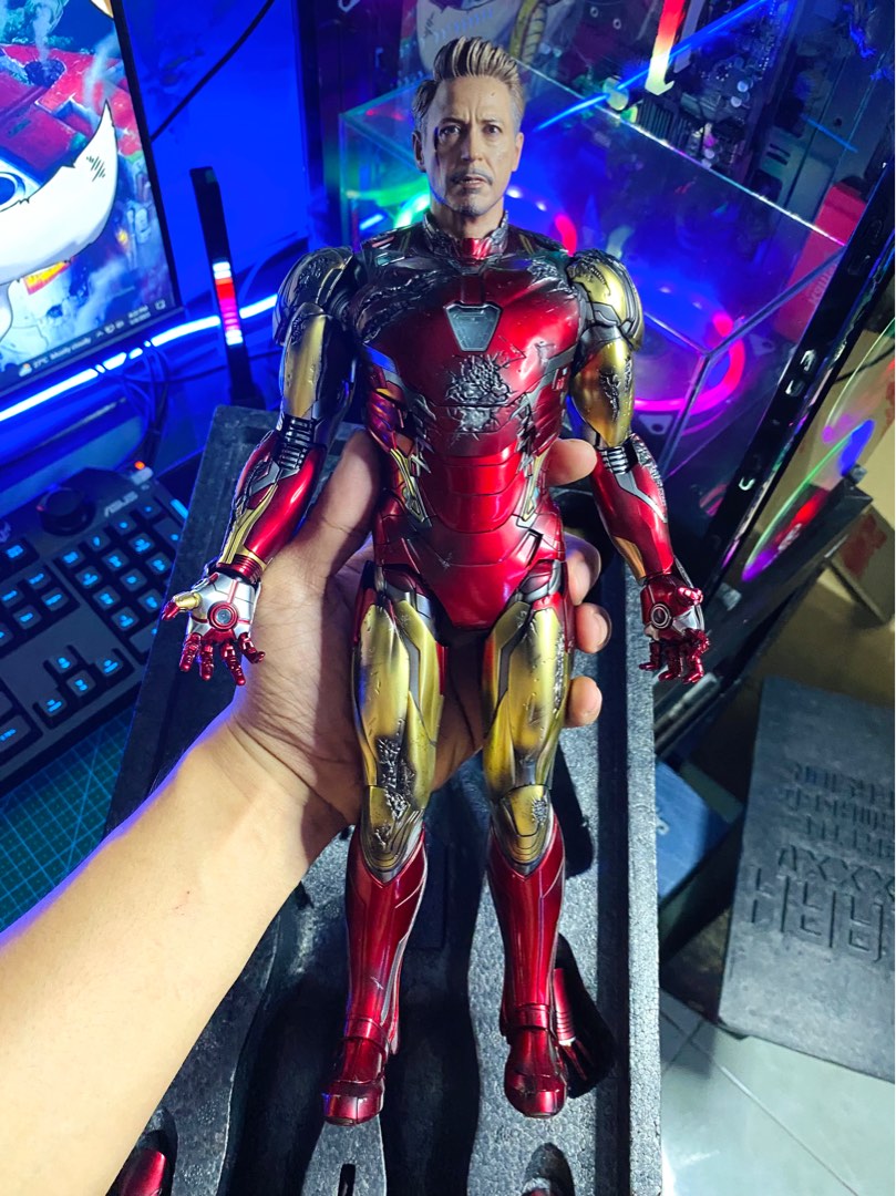 Hot toys IRONMAN MK85 battle Damage, Hobbies & Toys, Toys & Games on Carousell