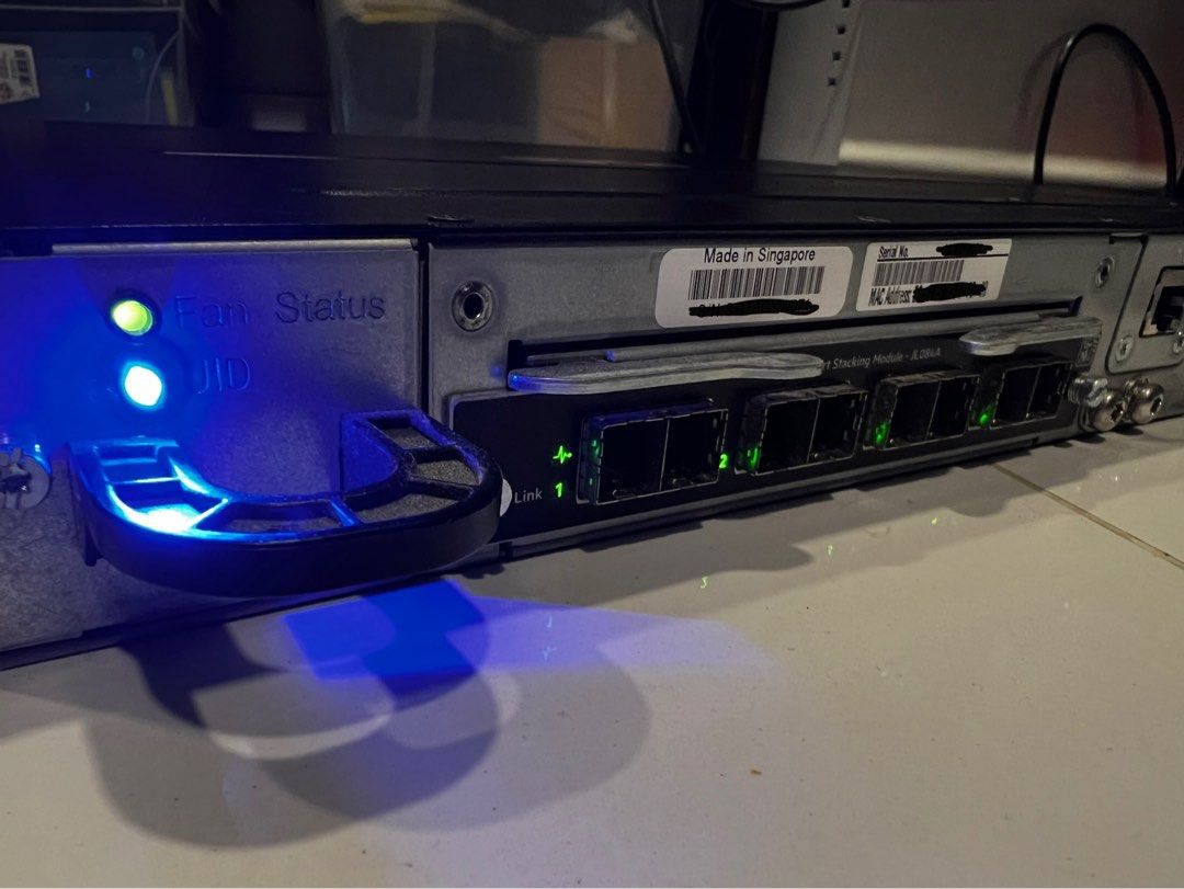 HP/Aruba 3810M JL073A 24port PoE switch, Computers & Tech, Parts ...