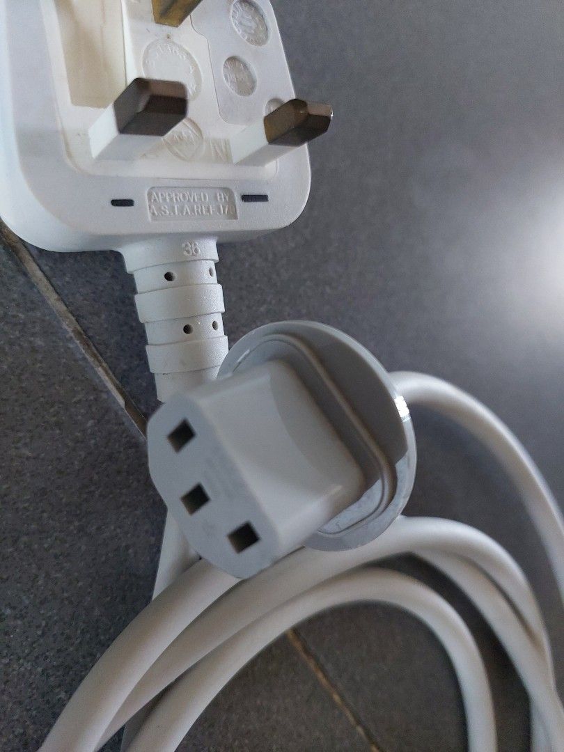 iMac original power plug, Computers & Tech, Parts & Accessories, Cables ...