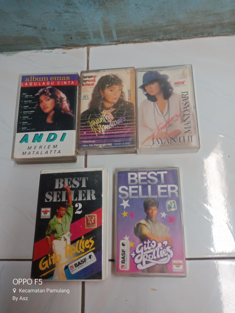 Kaset indonesia jadul, Musik & Media, CD, DVD & Lainnya di Carousell