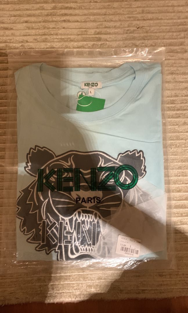 Kxxxx Mint Green Tee, Women's Fashion, Activewear on Carousell