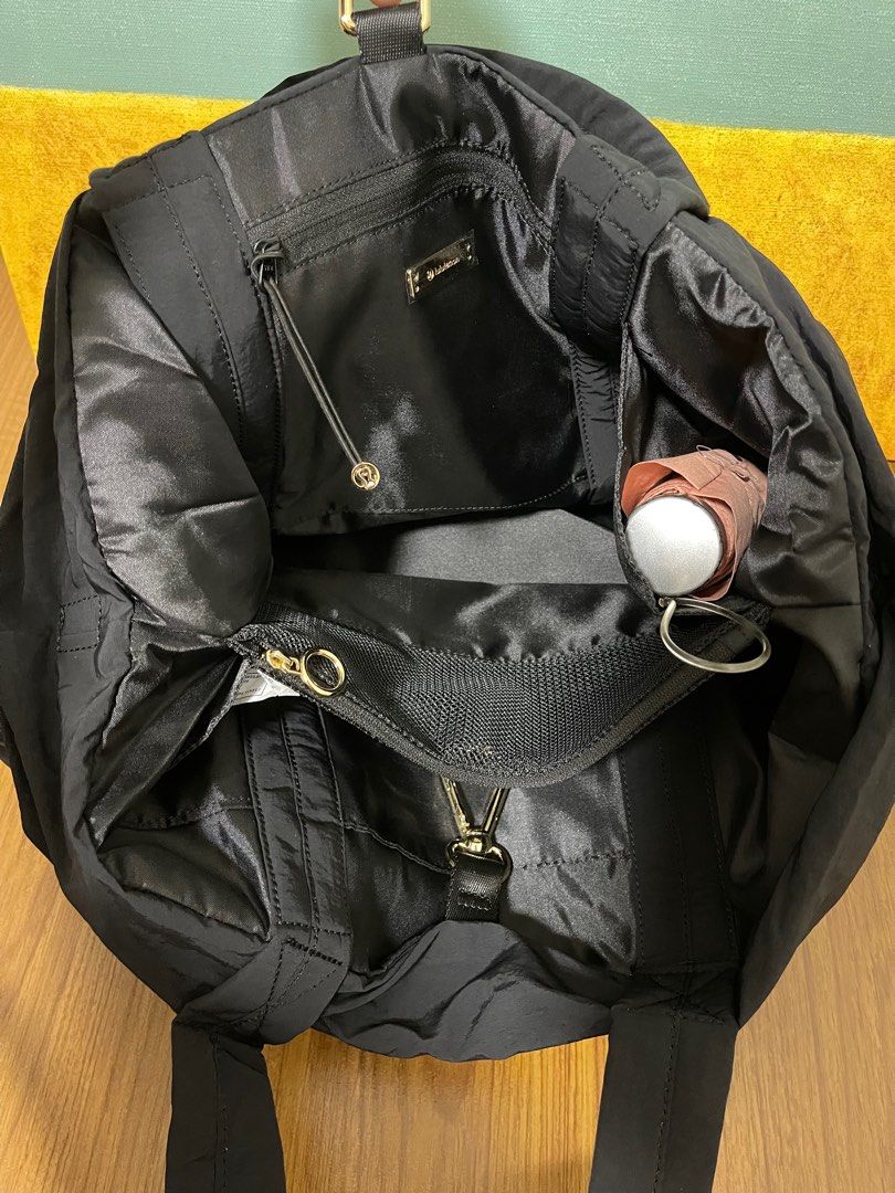 Lululemon On My Level Bag, Women's Fashion, Bags & Wallets, Tote Bags ...