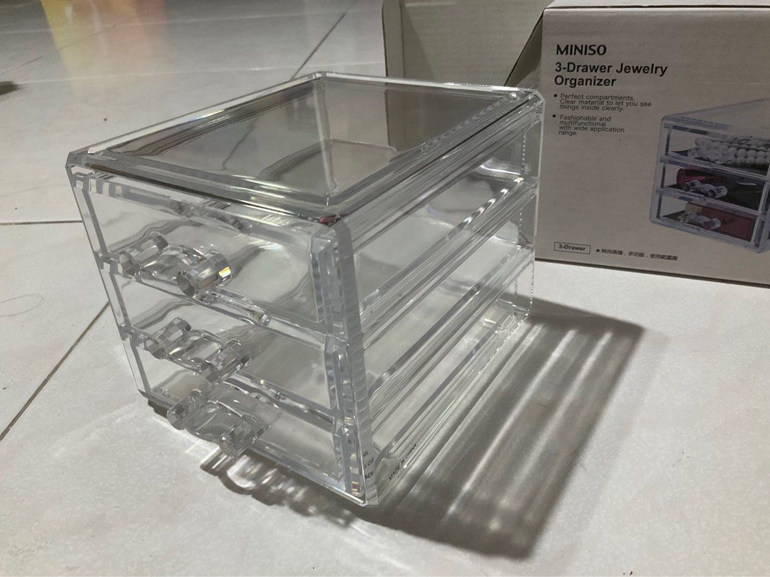 Miniso Jewelry box, Women's Fashion, Jewelry & Organisers, Accessory ...