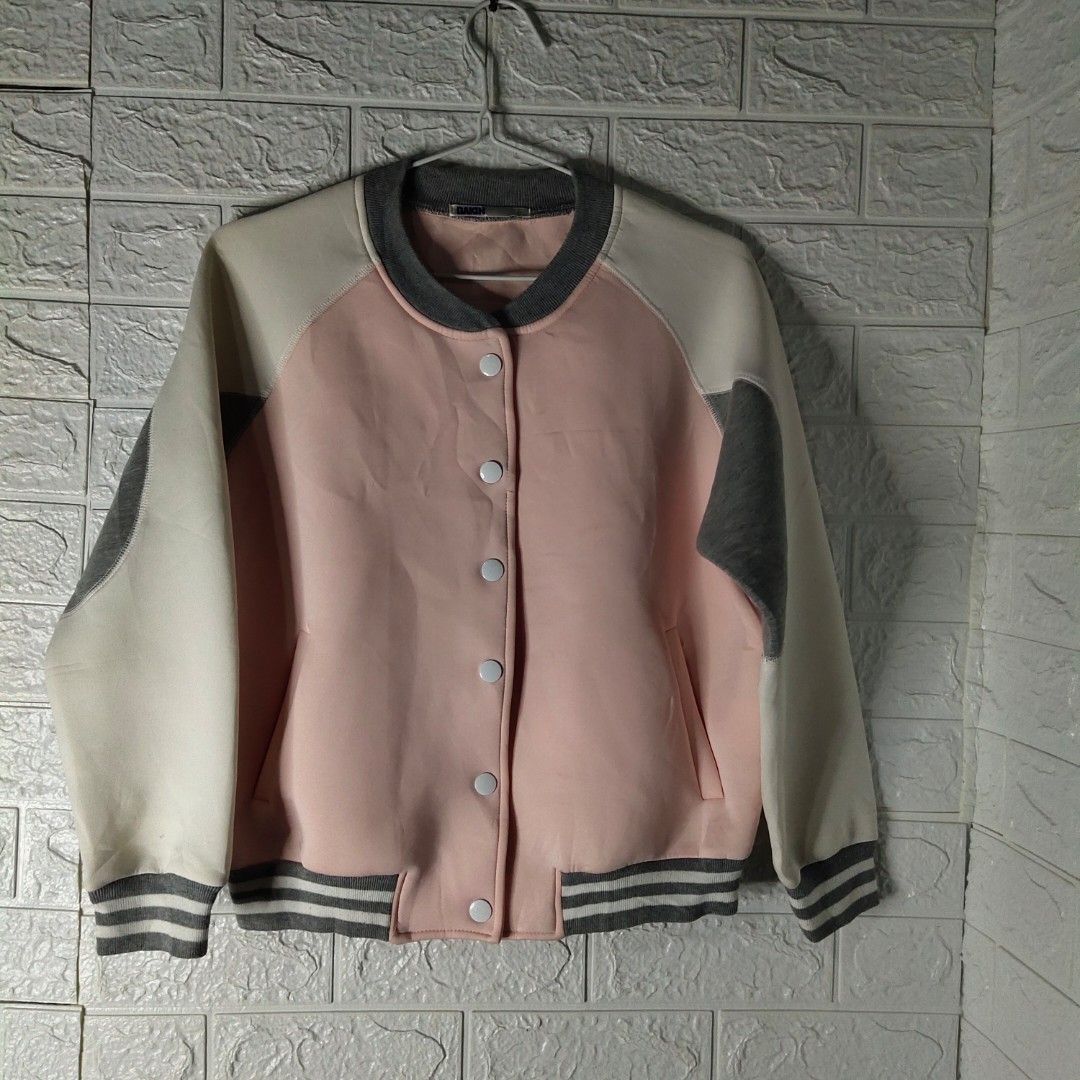 PLAIN VARSITY JACKET, Women's Fashion, Coats, Jackets and Outerwear on ...