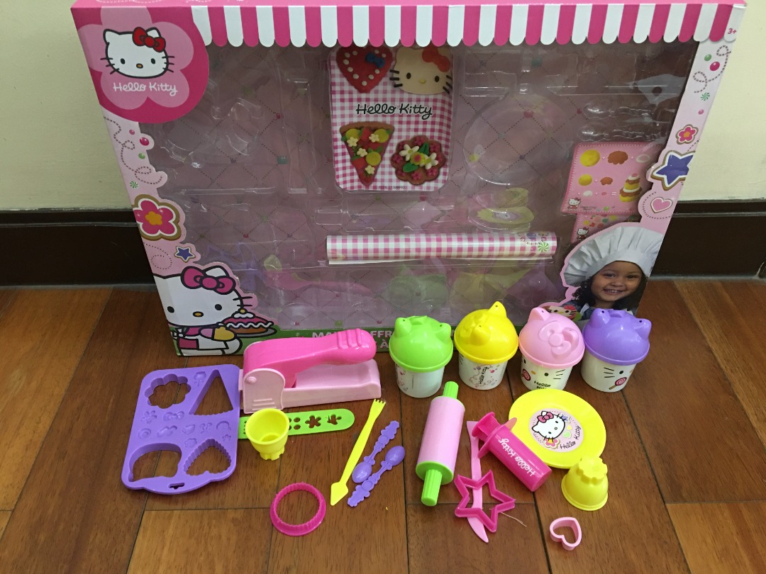 playdough kitchen playset hello kitty, Hobbies & Toys, Toys & Games on ...
