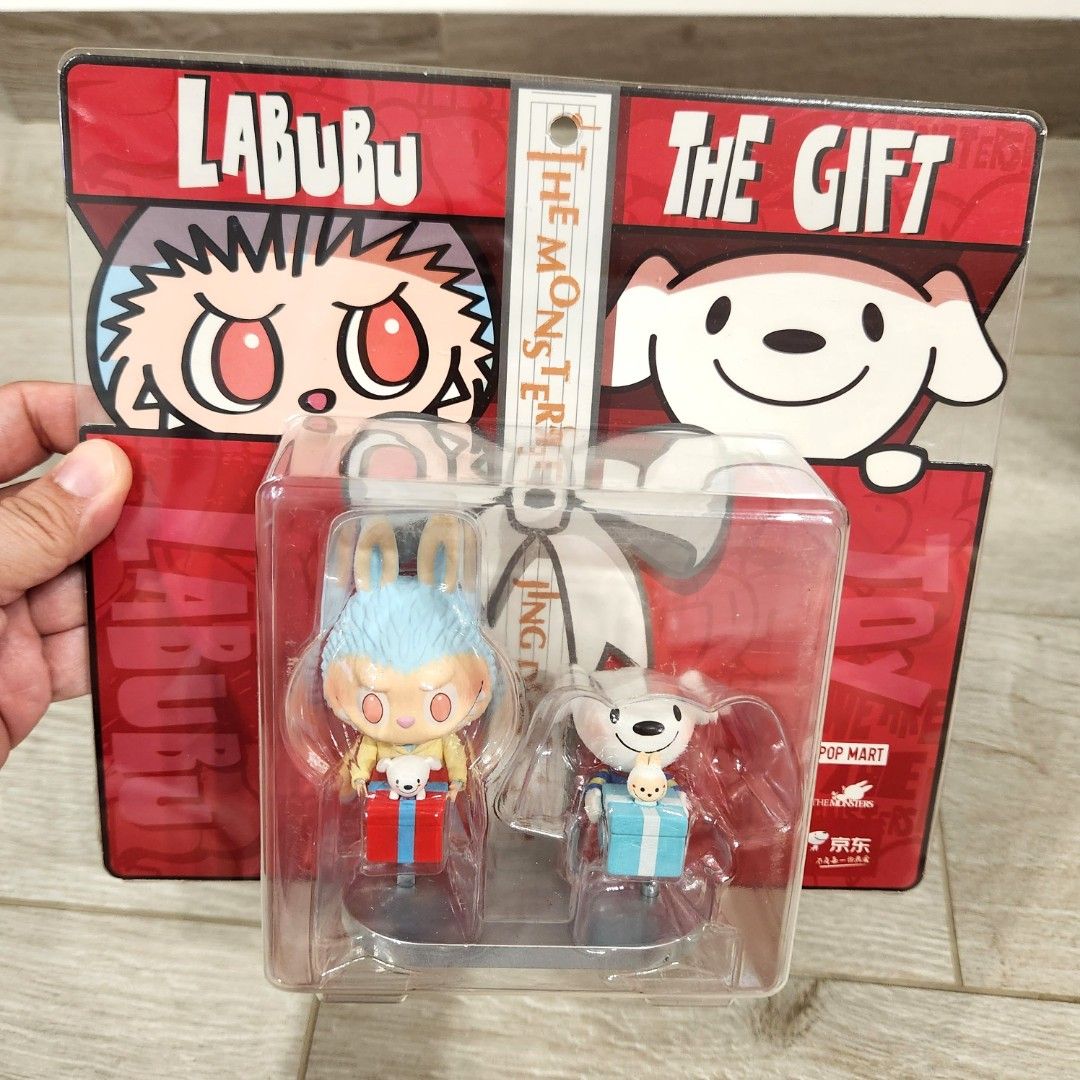 Popmart Labubu and Dog The Gift Figurine New & Sealed, Hobbies & Toys ...