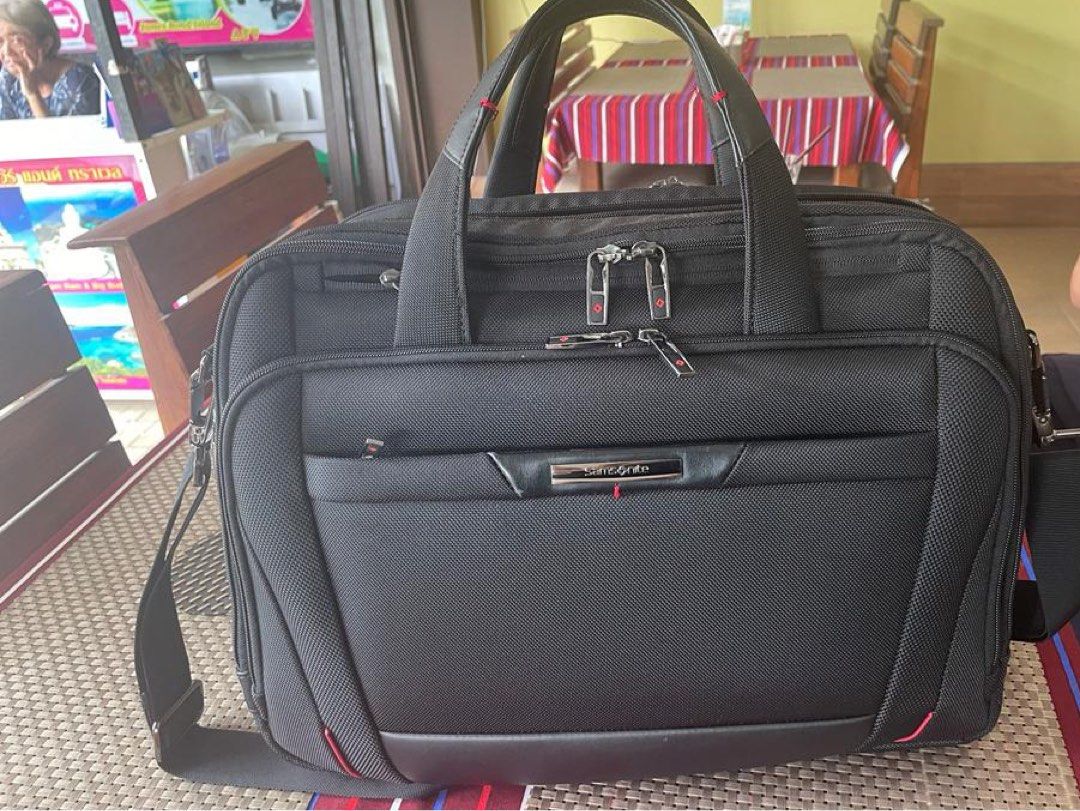Samsonite Briefcase, Men's Fashion, Bags, Briefcases on Carousell