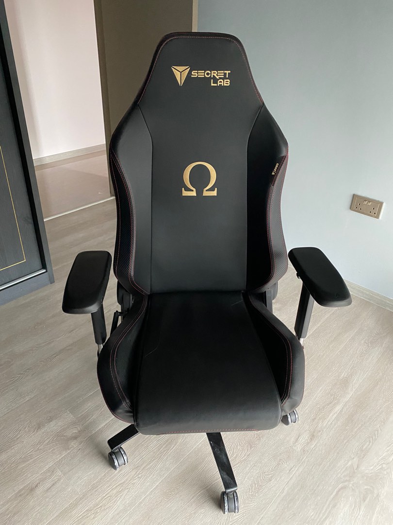 Secret Lab Chair, Furniture & Home Living, Furniture, Chairs on Carousell