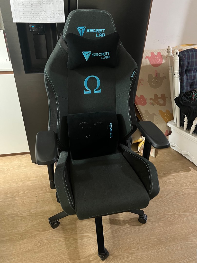 Secretlab chair, Furniture & Home Living, Furniture, Chairs on Carousell