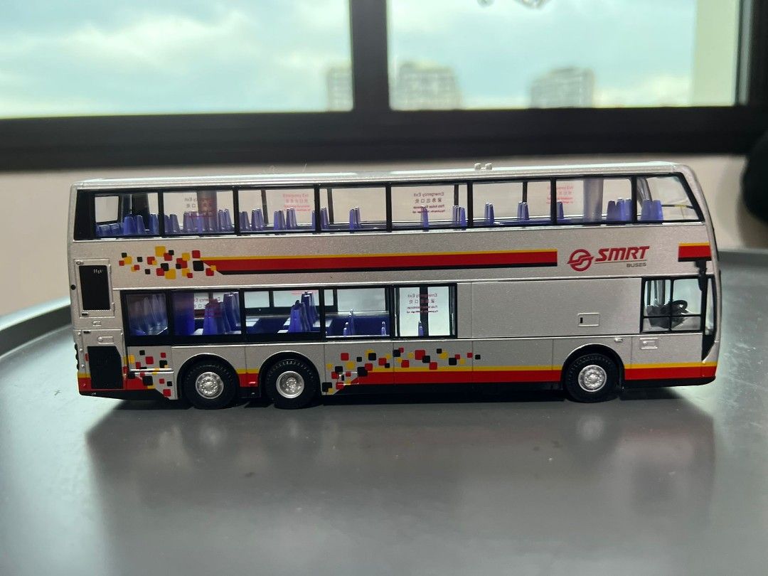 Singapore SMRT Die-cast Double Decker Bus Model, Hobbies & Toys ...