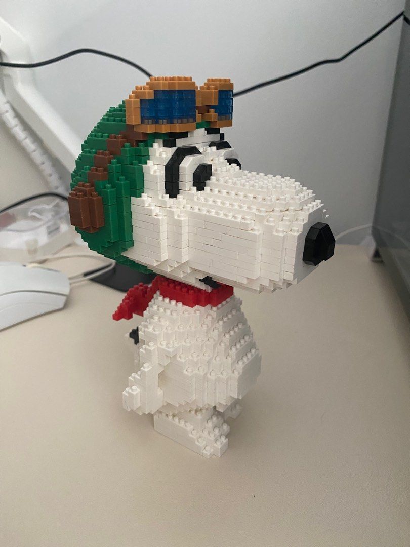 Snoopy lego, Hobbies & Toys, Toys & Games on Carousell